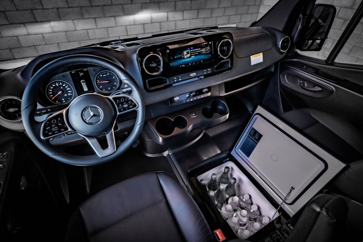 Mercedes VIP 11 Passenger Van – California Rent A Car